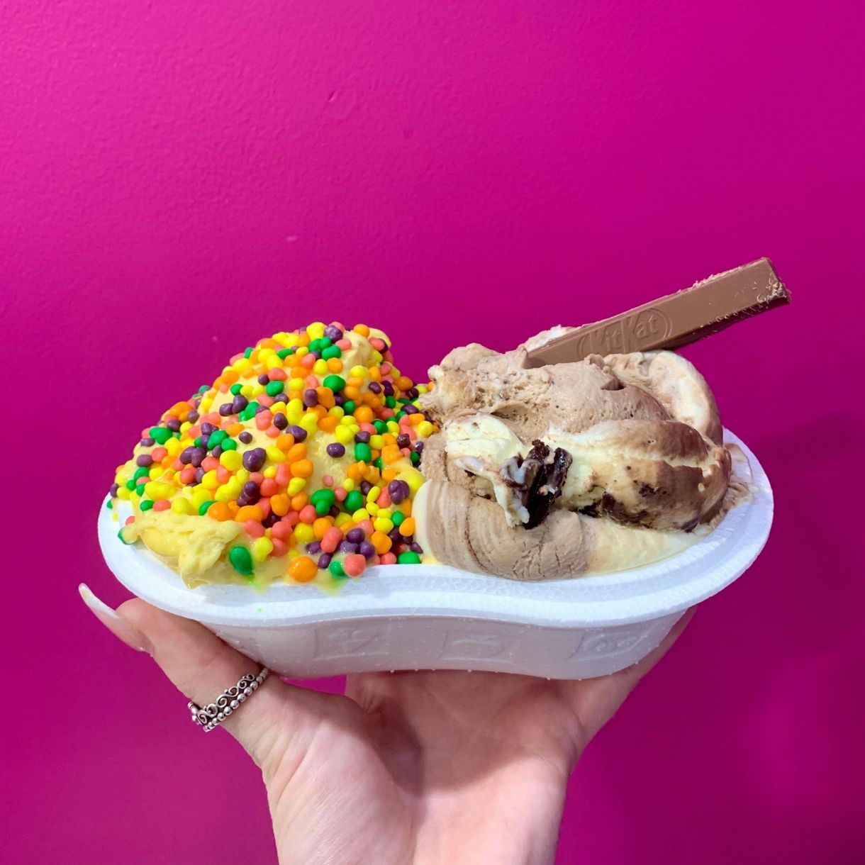 Yogurt, Gelato, Ice Cream Mooloolaba, Yogurt Gelato World, Cafe Mooloolaba